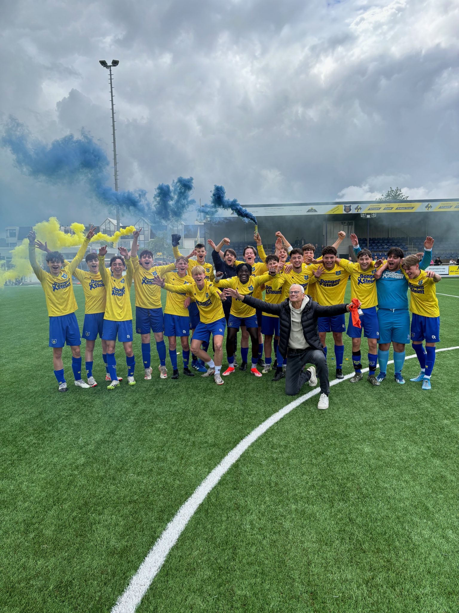 JO17-2 kampioen | VV Dongen
